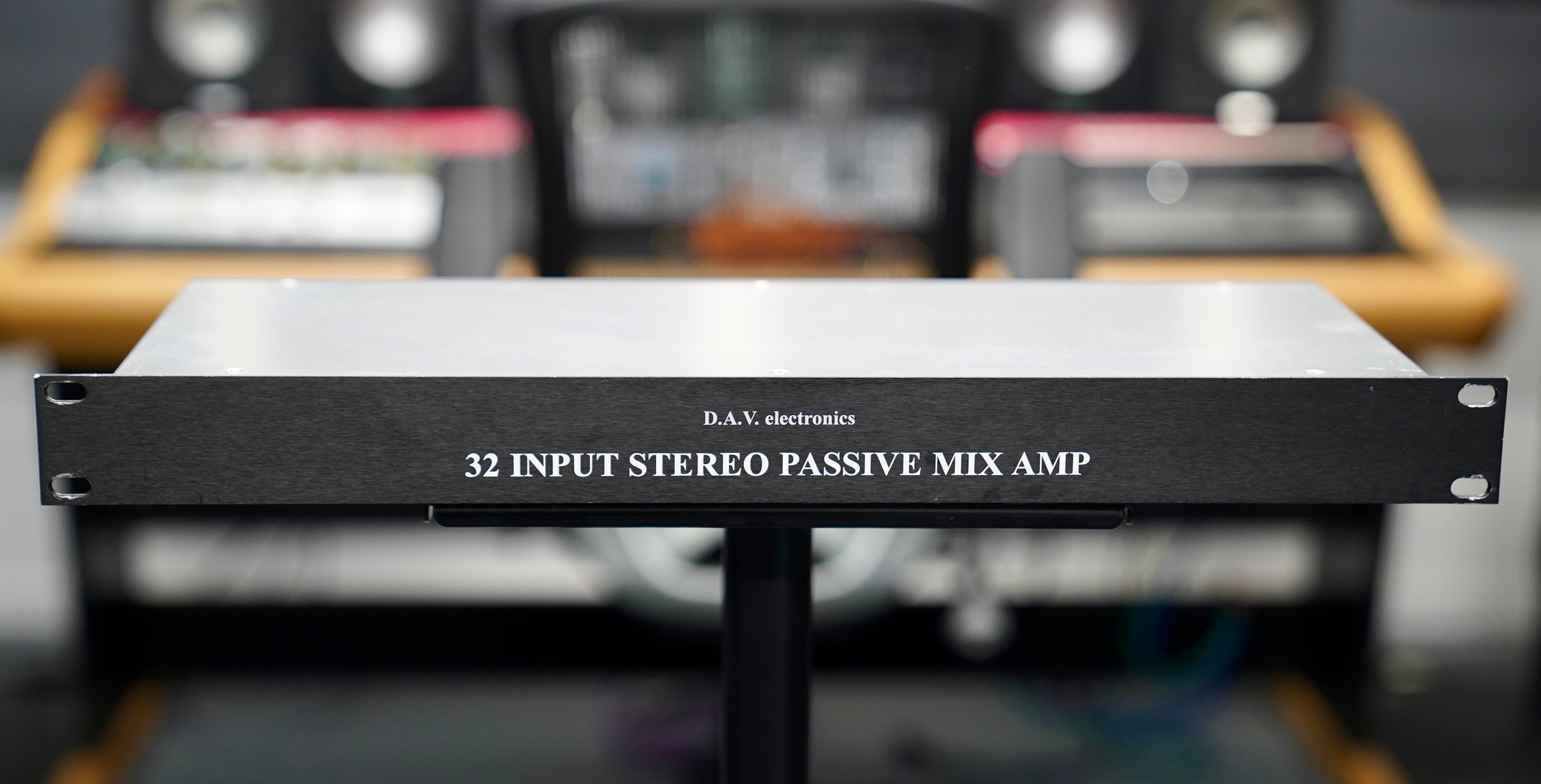 DAV Electronics Passive Summing Mixer – Make Noise Pro Audio