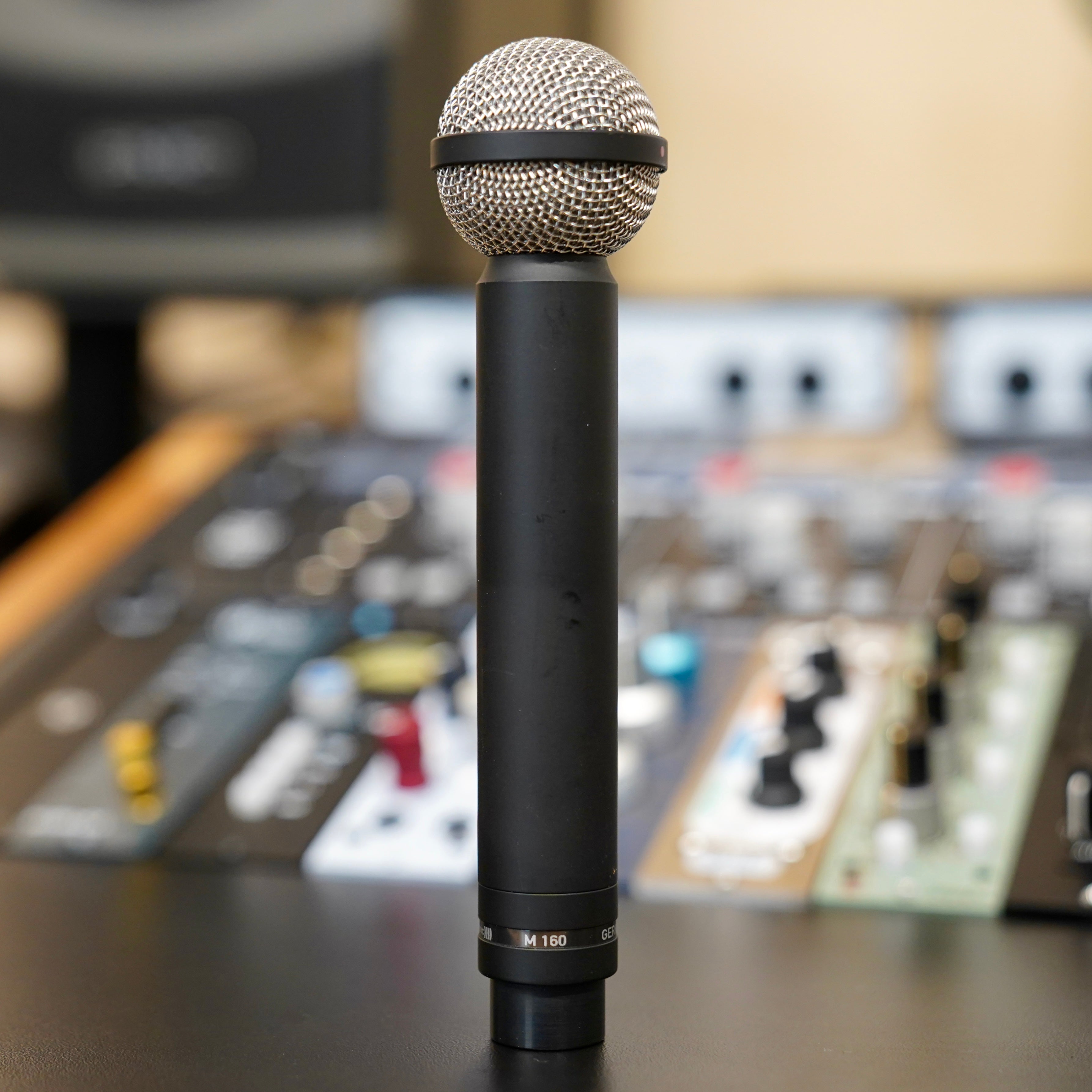 Beyerdynamic M160 Double Ribbon Microphone – Make Noise Pro Audio