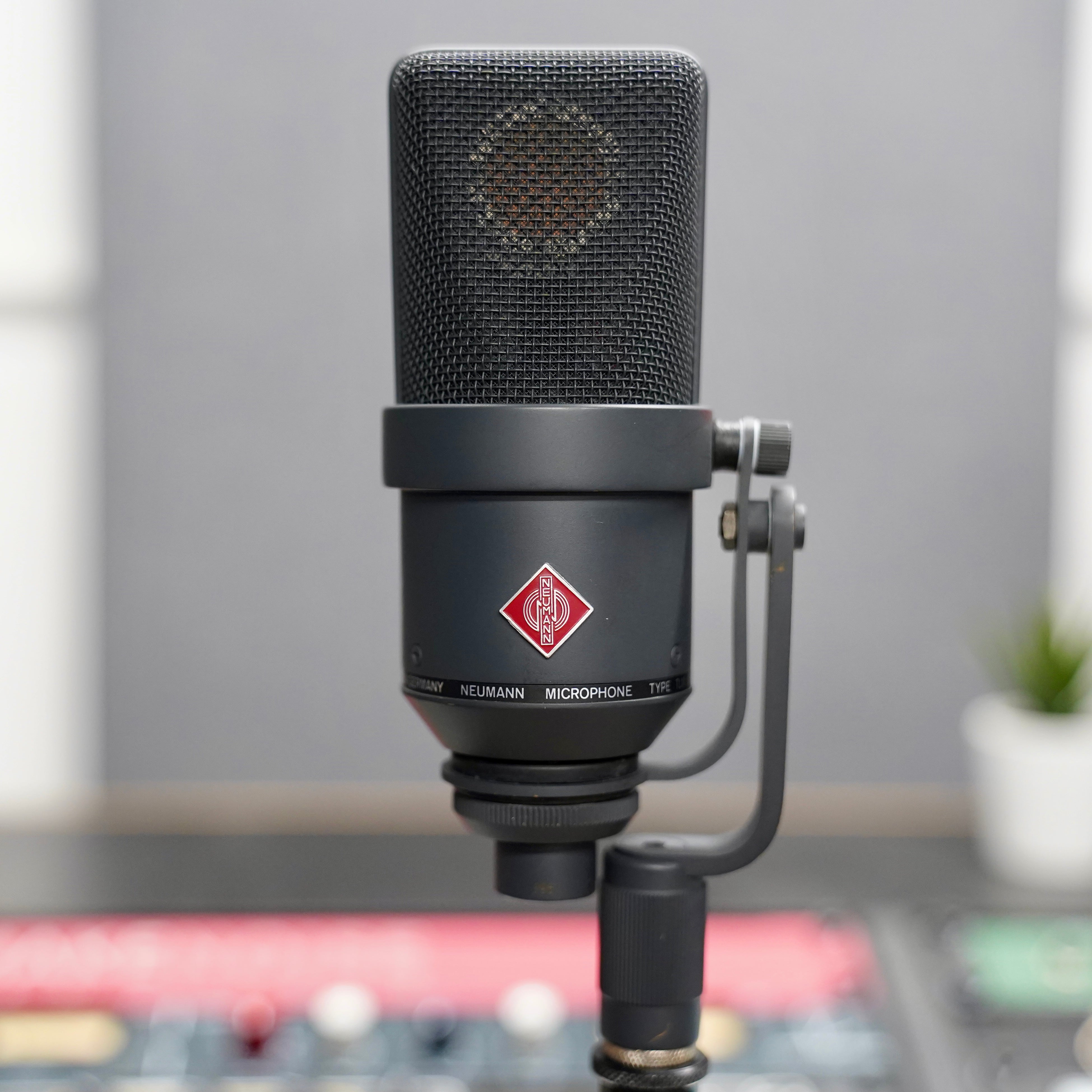 Neumann TLM 170 i – Make Noise Pro Audio