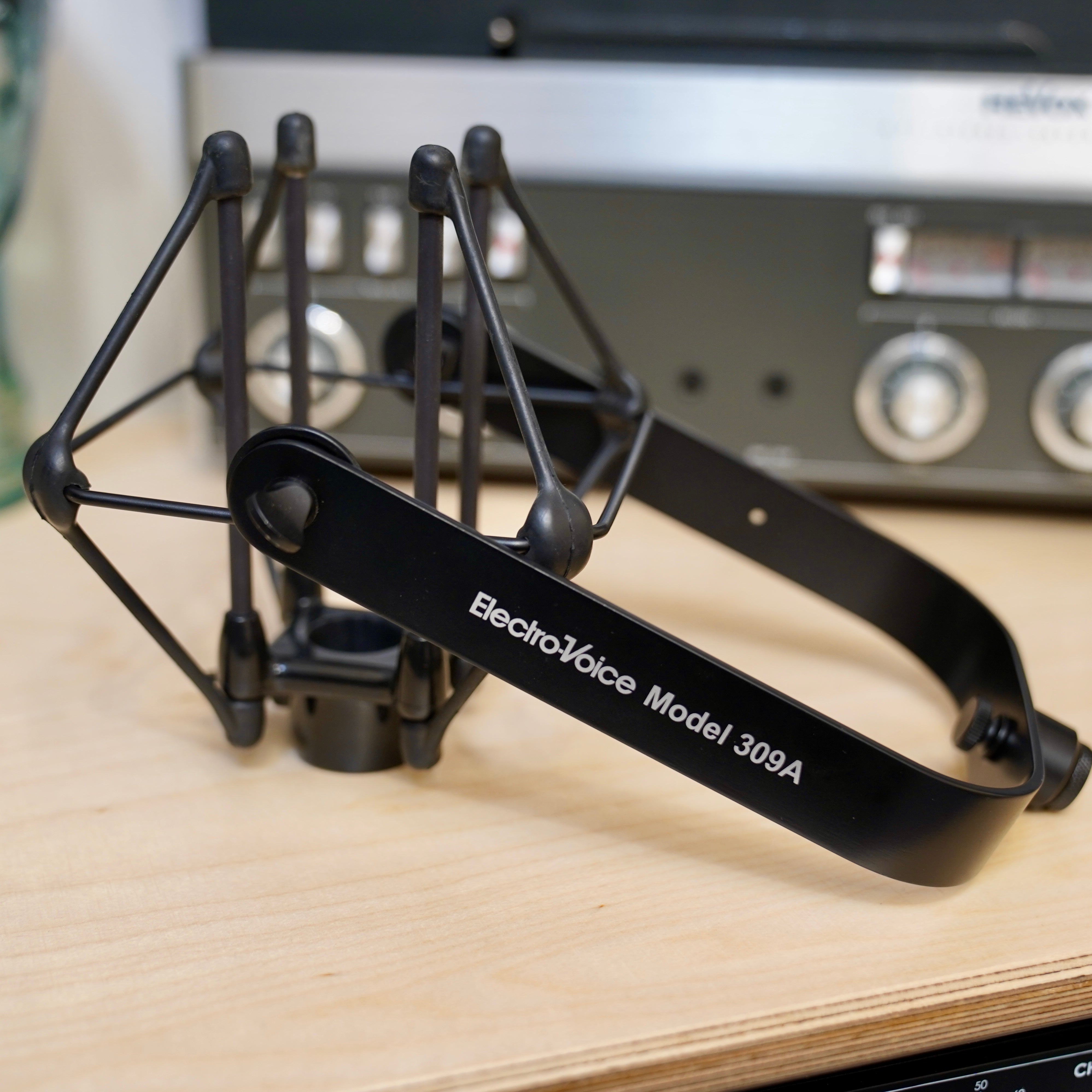 Electro-Voice Model 309A – Make Noise Pro Audio