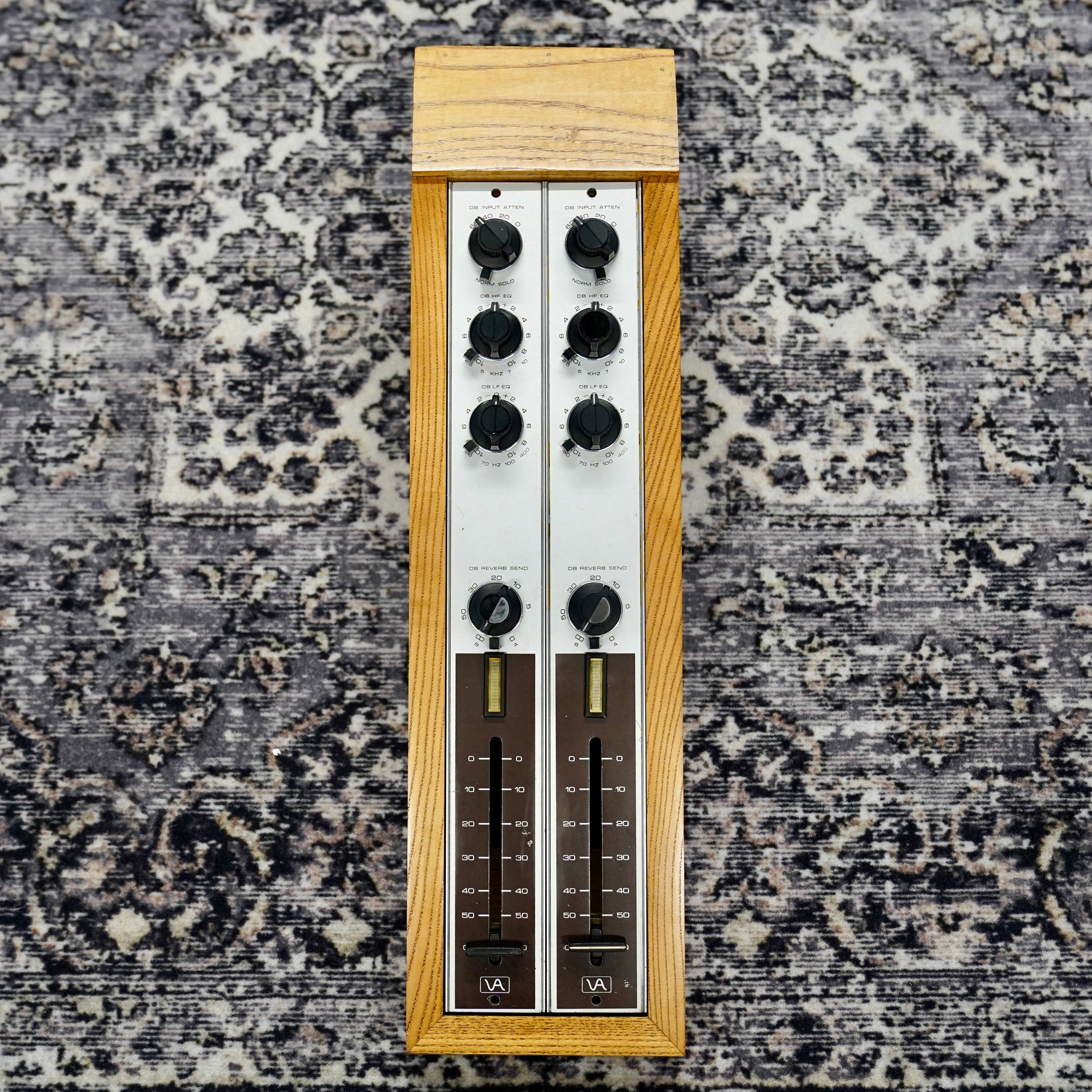 Universal Audio 2100 (Pair) – Make Noise Pro Audio