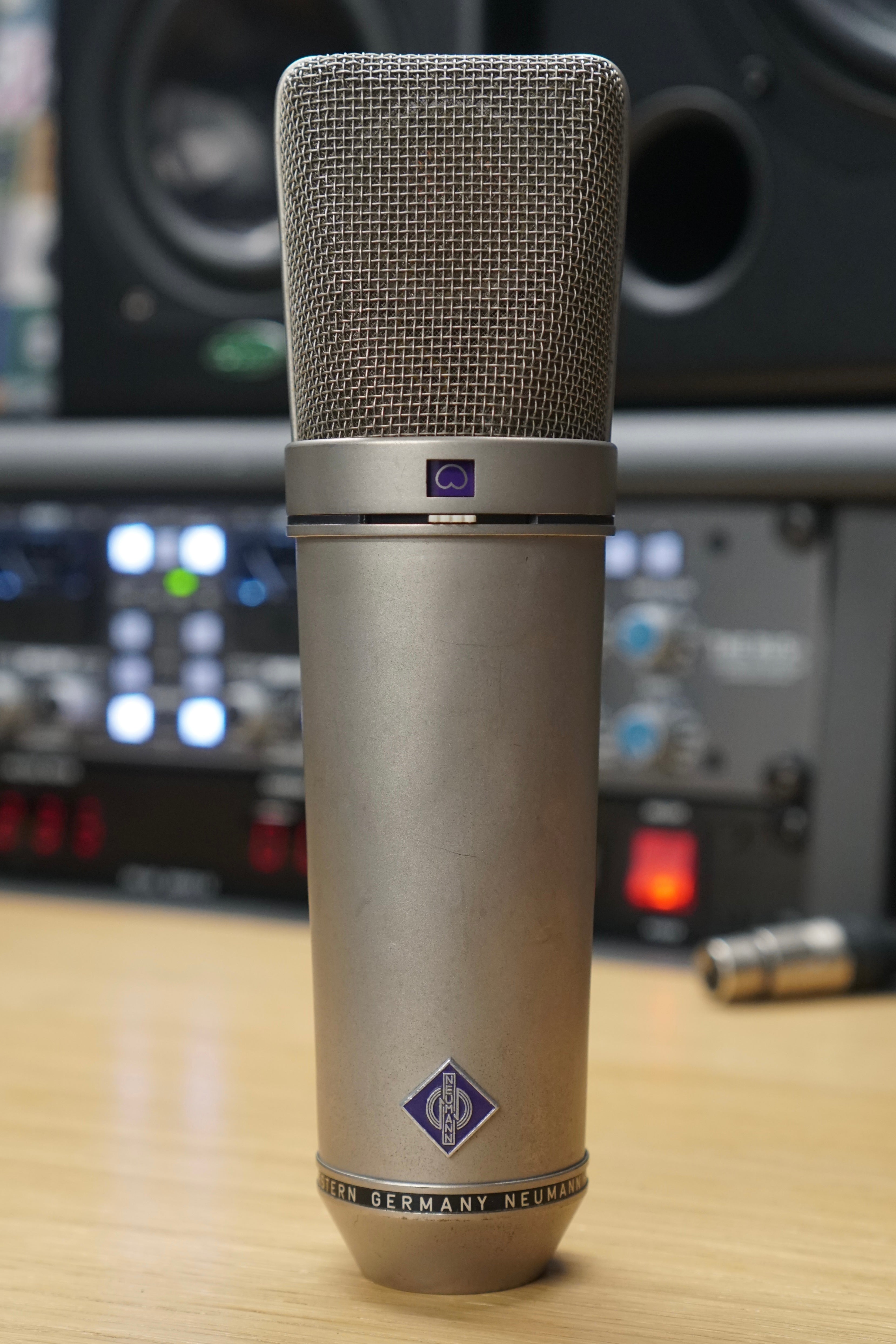 Neumann U87 (1971) – Make Noise Pro Audio